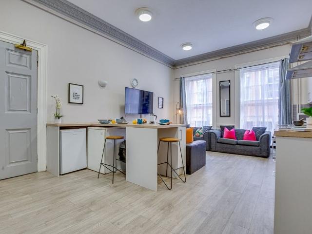 Room in a Shared House, St. James's Street, NG1