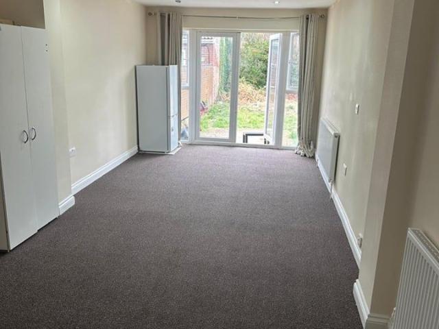 Room in a Shared House, St Pauls Close, TW3