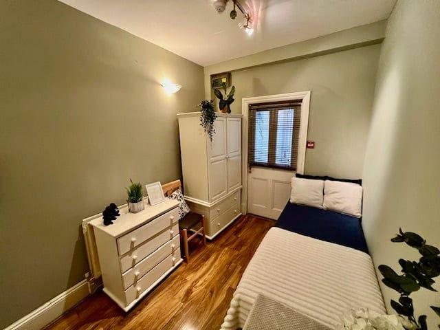 Room in a Shared House, St. Stephens Gardens, W2