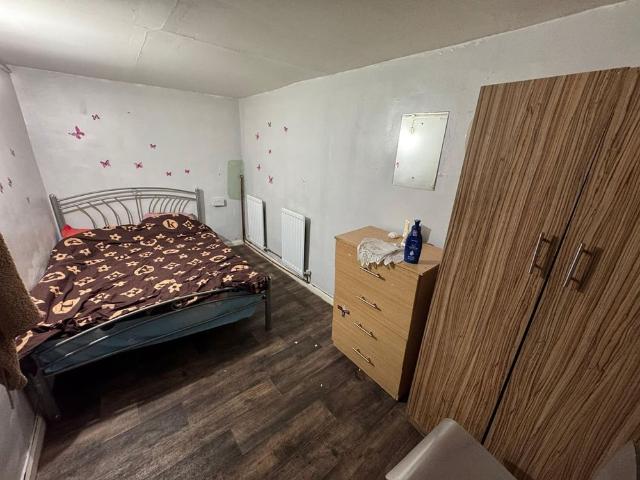Room in a Shared House, Stevenage Road, E6