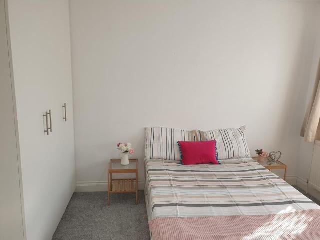 Room in a Shared House, Stonebridge Way, HA9