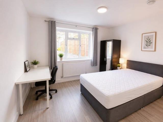 Room in a Shared House, Stothard Road, BS7