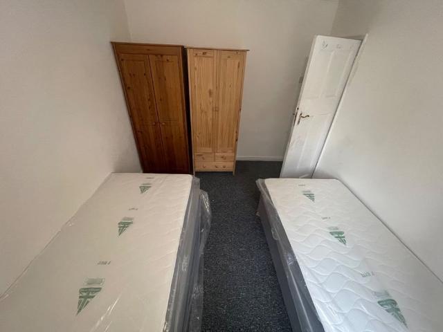 Room in a Shared House, Summerfield Road, LU1