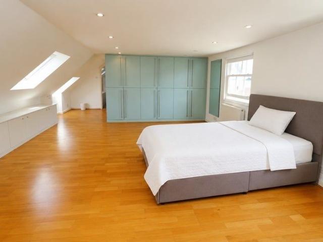 Room in a Shared House, Shepherds Bush Green, W12