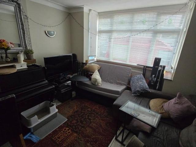 Room in a Shared House, Sherrick Green Road, NW10