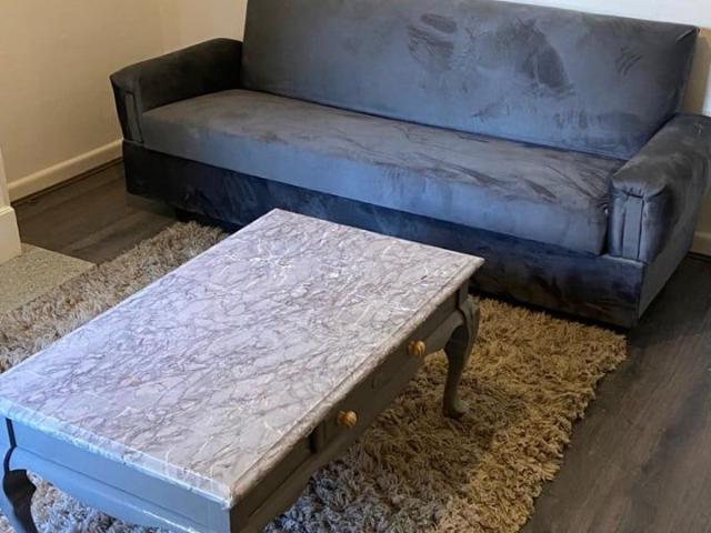 Room in a Shared House, Sladefield Road, B8