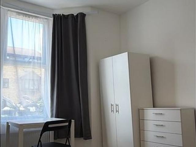 Room in a Shared House, South Birkbeck Road, E11