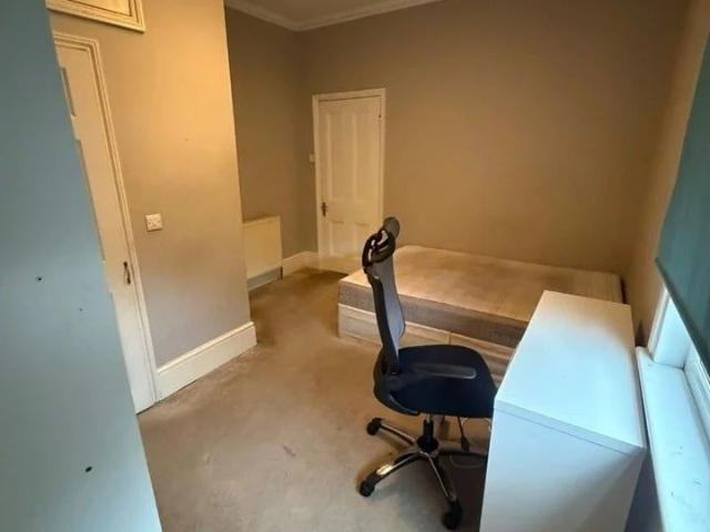 Room in a Shared House, South Croxted Road, SE21