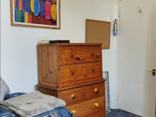 Room in a Shared House, South Hill Park, NW3