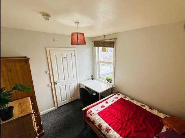 Room in a Shared House, Southampton St, RG1