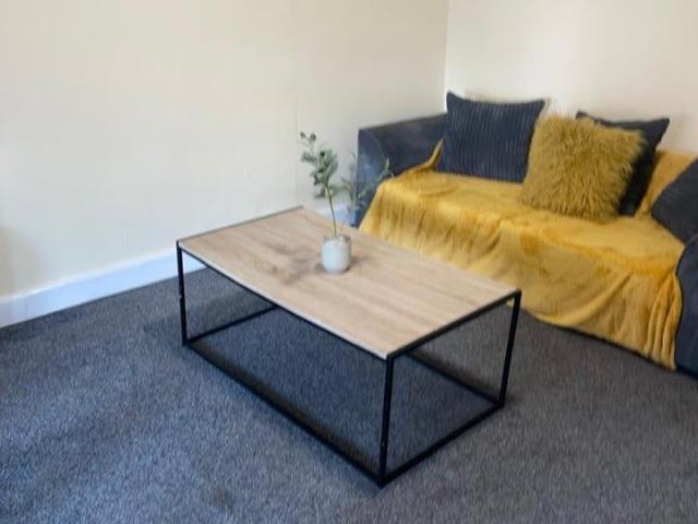 Room in a Shared House, Springwell Road, TW5