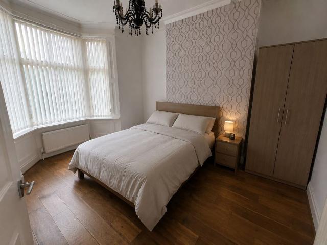 Room in a Shared House, Thurnham St, L6