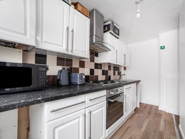 Room in a Shared House, Tildesley Road, SW15