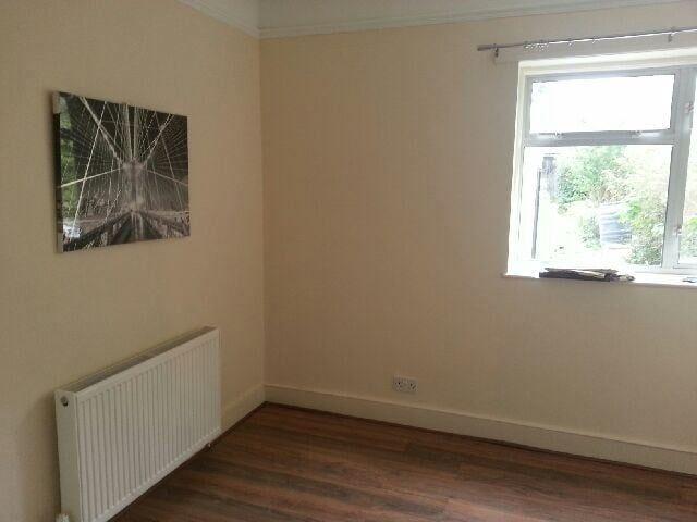 Room in a Shared House, Waddon Park Avenue, CR0