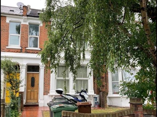 Room in a Shared House, Walthamstow, E17