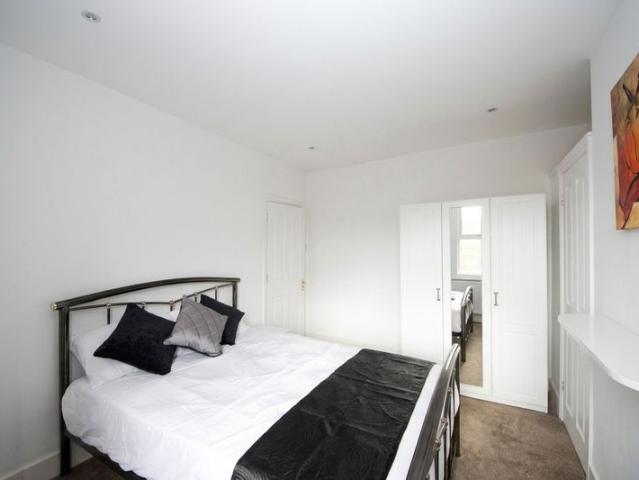 Room in a Shared House, Wantage Road, RG30