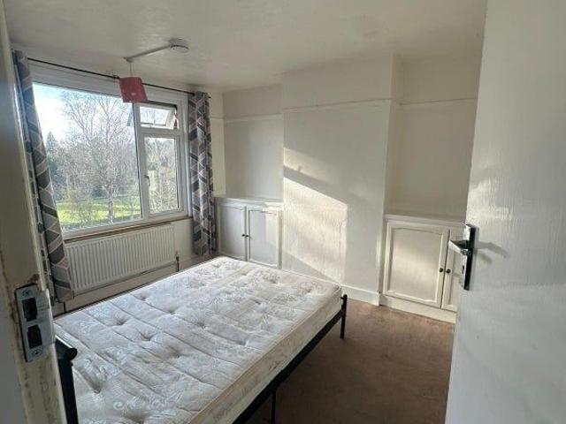 Room in a Shared House, Wardown Crescent, LU2