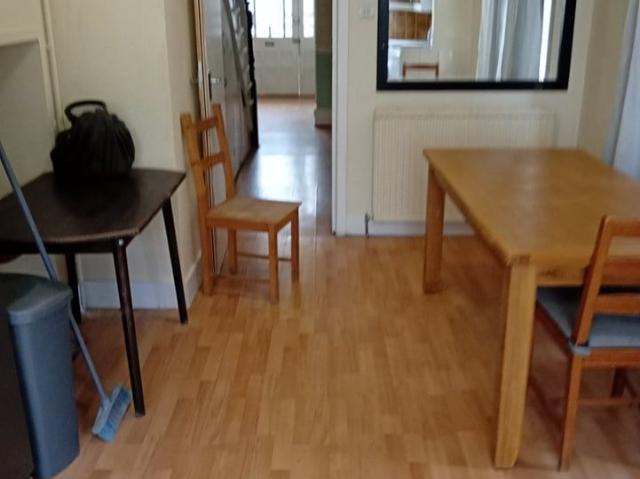 Room in a Shared House, Wavendon Avenue, W4