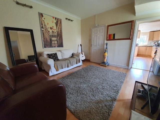 Room in a Shared House, Webb Street, BS5