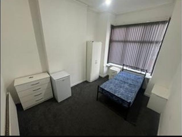 Room in a Shared House, Wellington Road, B20