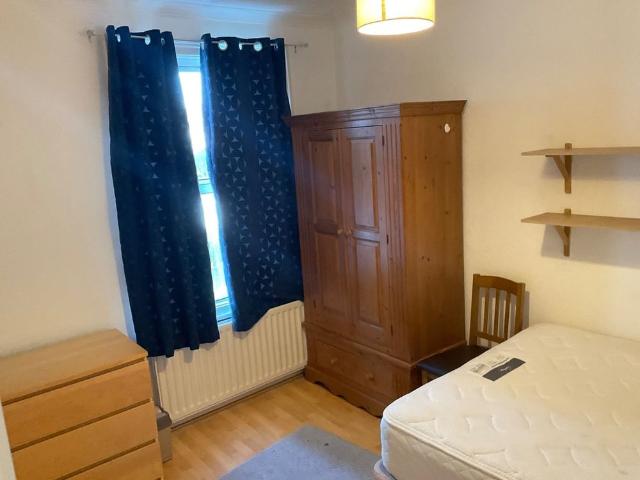 Room in a Shared House, Wellington Road, HA3