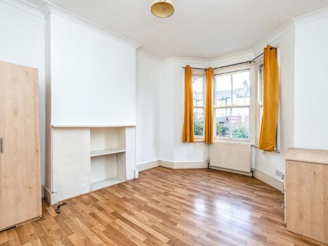 Room in a Shared House, West Bank, N16