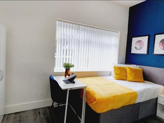 Room in a Shared House, Westbourne Road, CH43