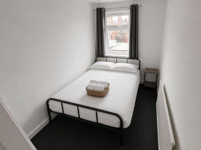 Room in a Shared House, Western Road, LE3