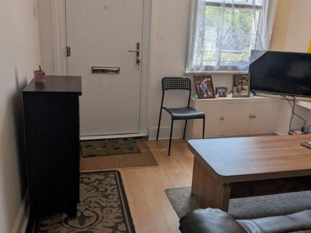 Room in a Shared House, Western Road, RG1