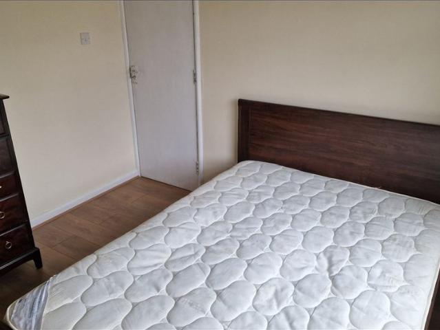 Room in a Shared House, Westminster Ave, CR7