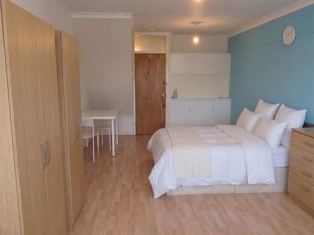 Room in a Shared House, Whitechapel Road, E1