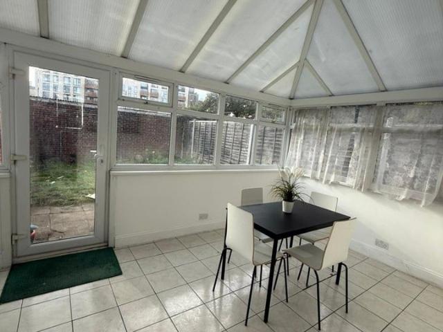Room in a Shared House, Windmill Lane, E15