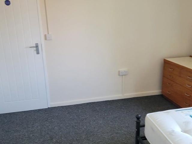 Room in a Shared House, Windrush Road, SO16