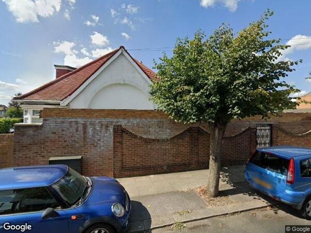 Room in a Shared House, Woodford Avenue, IG2