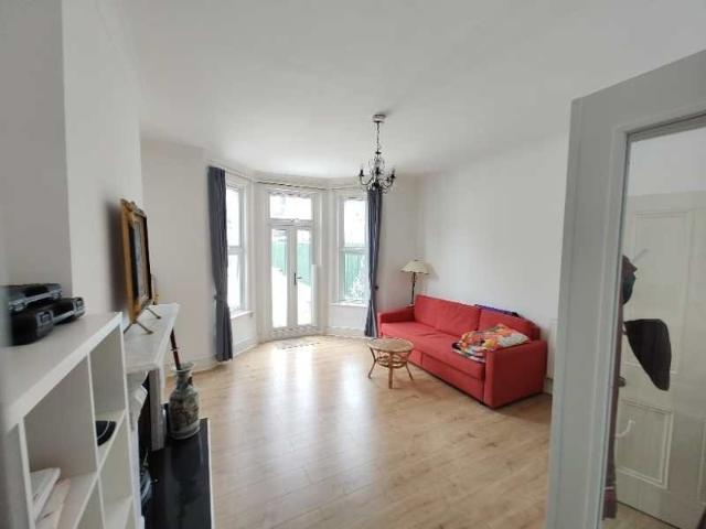 Room in a Shared House, Woodstock Road, CR0