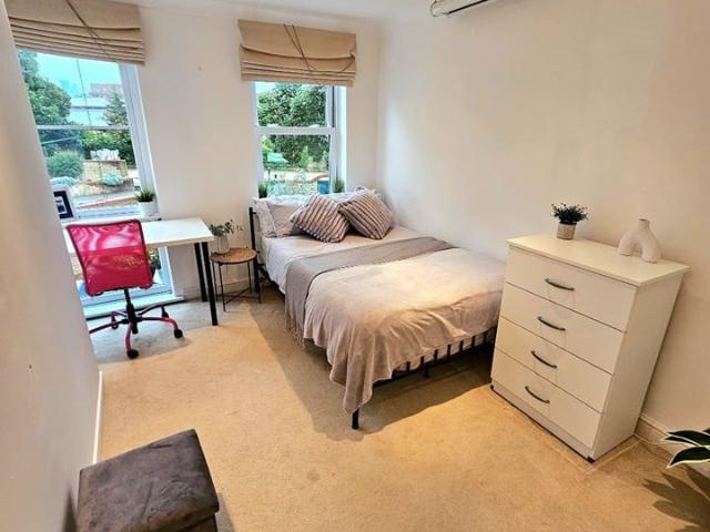 Room in a Shared House, Wolfe Crescent, SE16