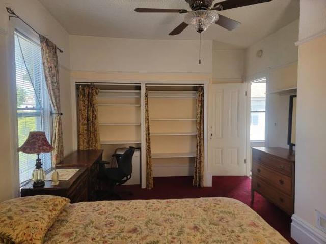 Room in Alameda Victorian with Magical Garden