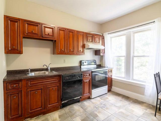 Room in Allston on a flexible lease