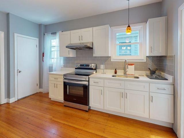 Room in Allston on a flexible lease