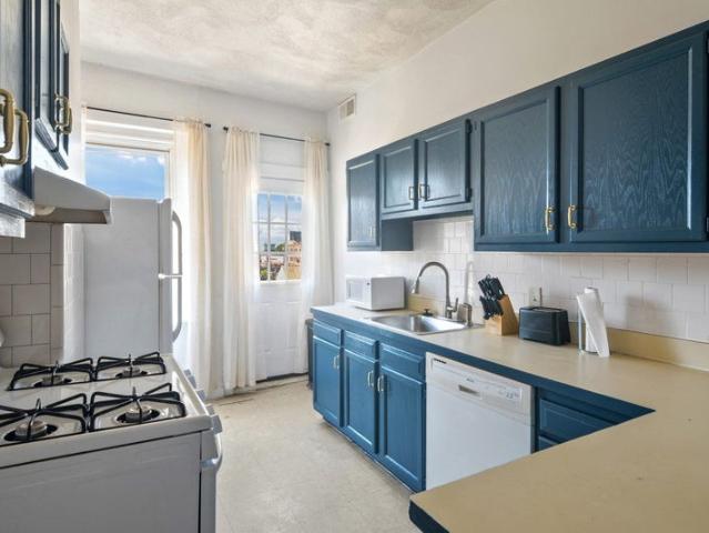 Room in Allston on a flexible lease