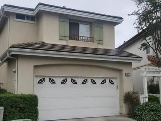 Room in an two story spacious house available