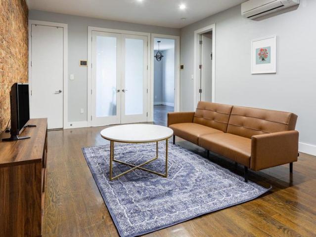 Room in Bushwick on a flexible lease