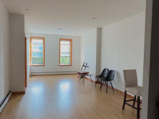 room in bushwick for 8/1