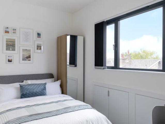 room in Balham