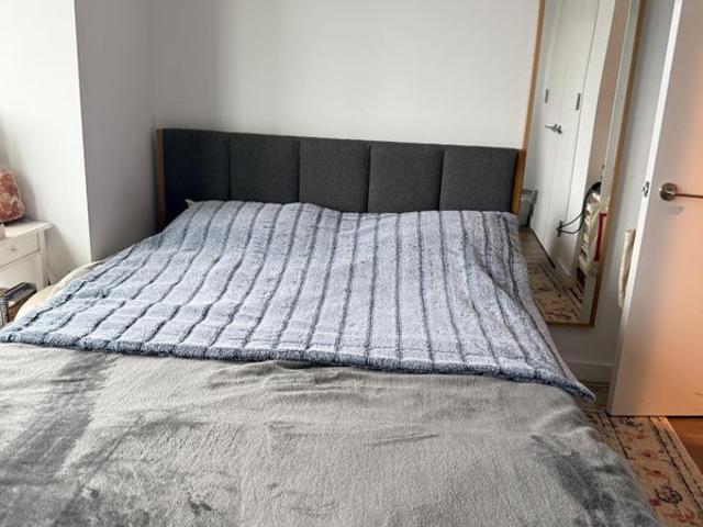 Room in beautiful 2 br 2 bath apartment