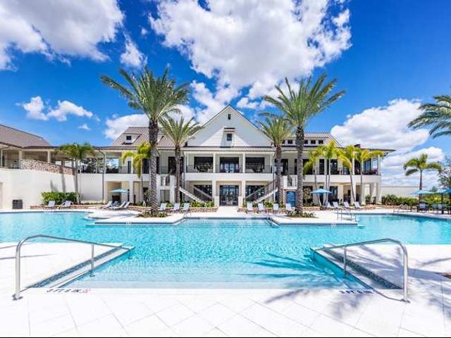 Room in Beautiful Gated Community
