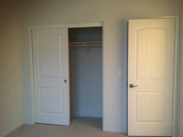 Room in Beautiful Gated Community Santa Ana