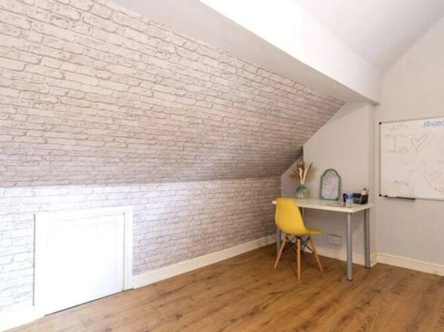 Room in Birmingham