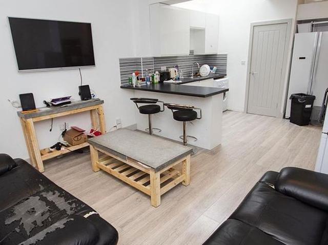 Room in Birmingham