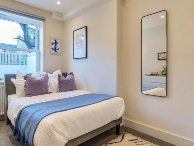 room in Brixton